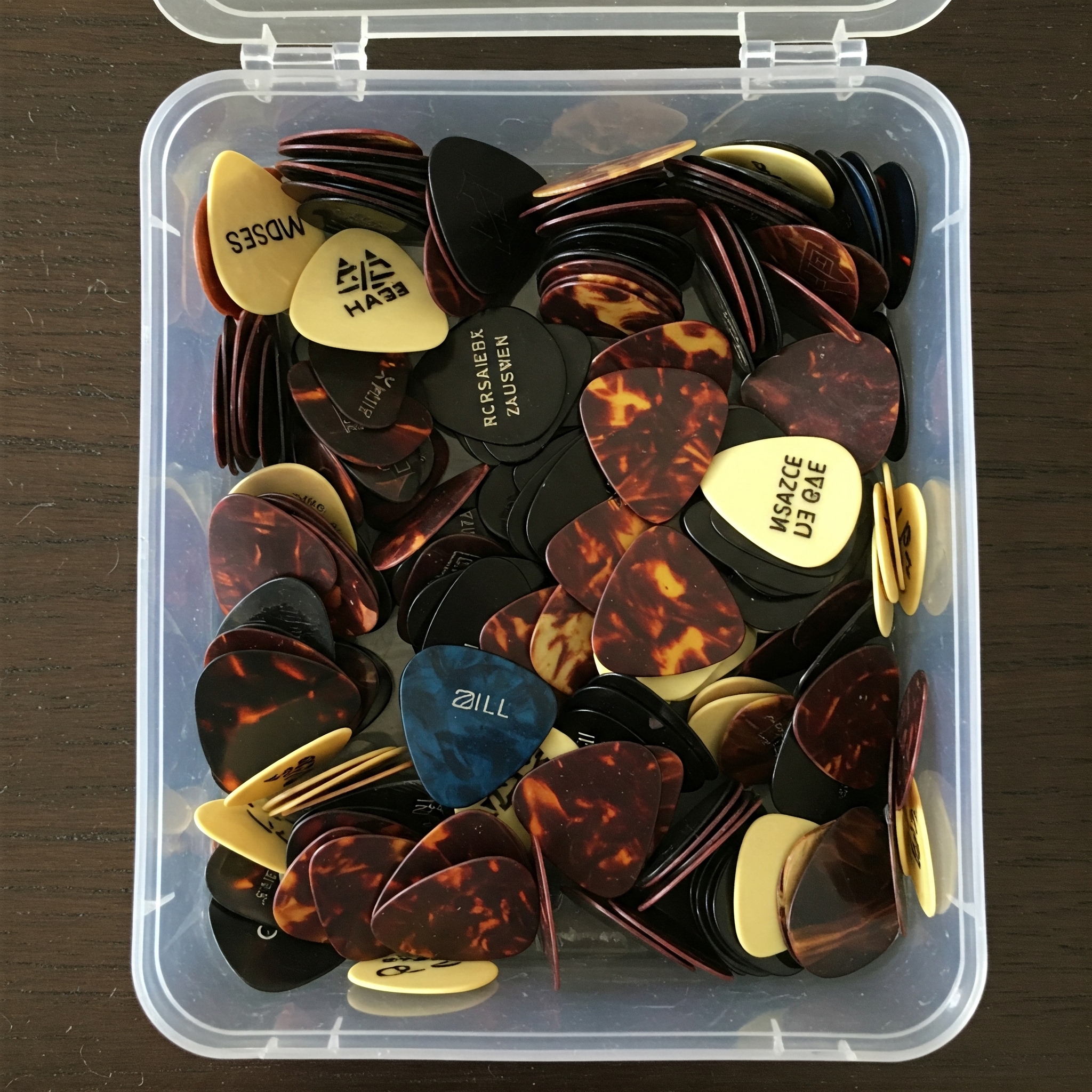 10 Best Bass Guitar Picks for Powerful Tone and Precision Playing in ...